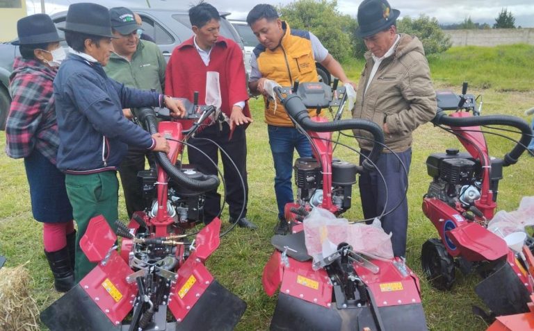 Más de 900 productores de Tungurahua se benefician con 13 motocultores – Ministerio de ...