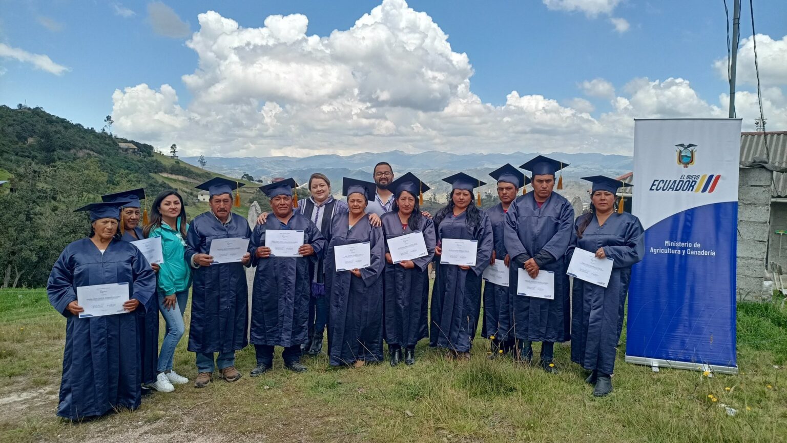 Ganaderos de Tarqui mejorarán 11 hectáreas de pastos – Ministerio de ...